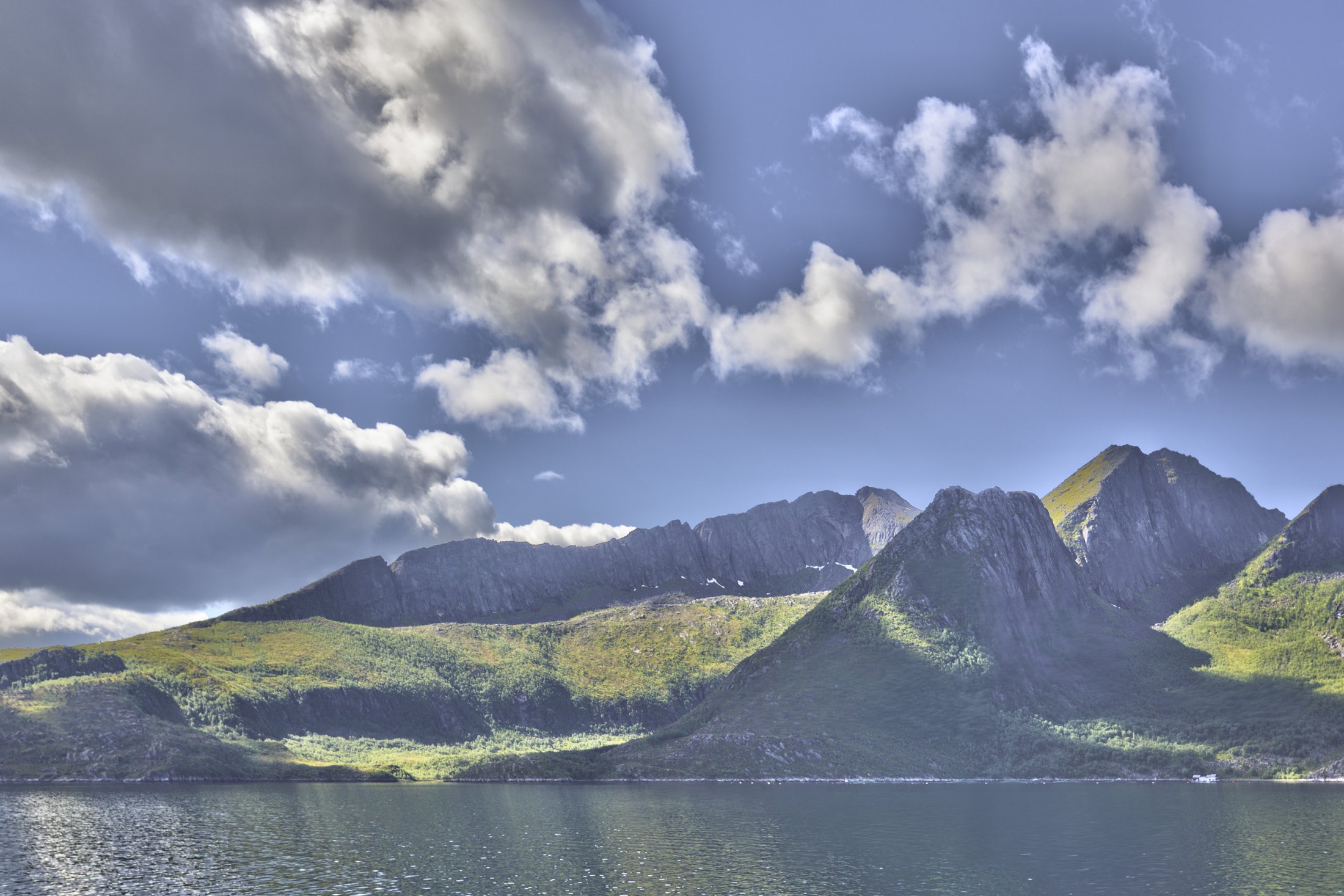 Rørvikveien, Skutvik, Norway. @ Reinhold Wittich